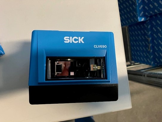 Sick Scan­ner­köpfe CLV 490 | Flughafenverband ADV